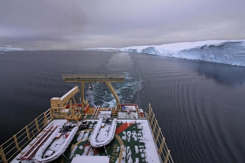 Massive Retreat of West Antarctica's Thwaites Glacier Began in the ...